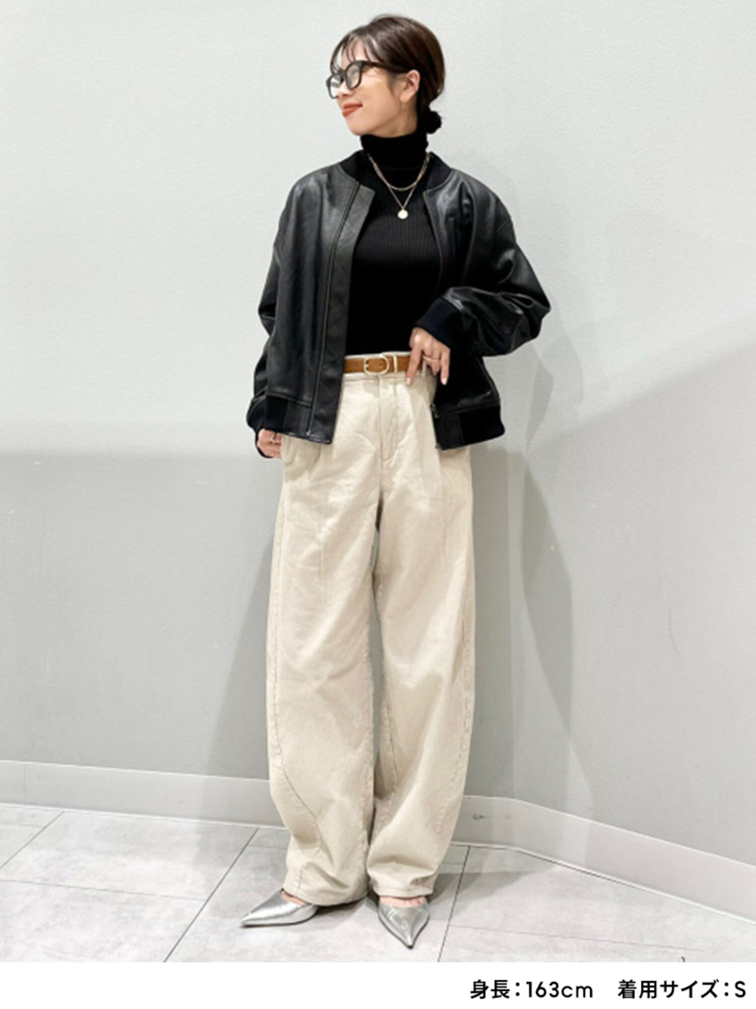 新色&スウェット素材が新登場！“バレルレッグパンツ”徹底解説｜GU TOPICS